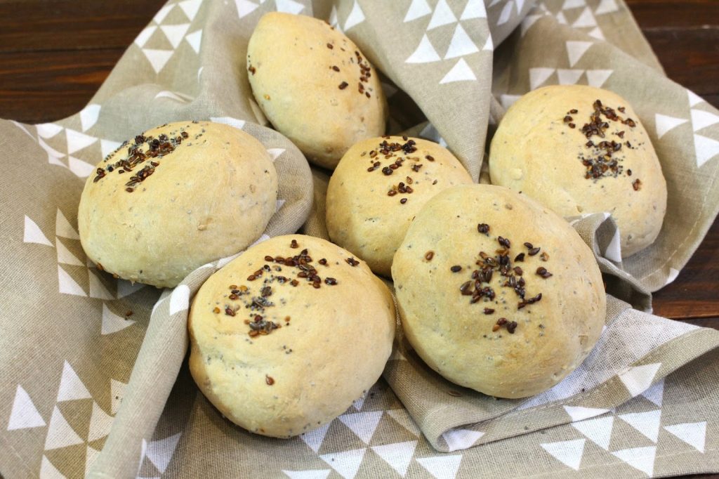 Panecillos rápidos con semillas - Receta fácil - Saltando la dieta