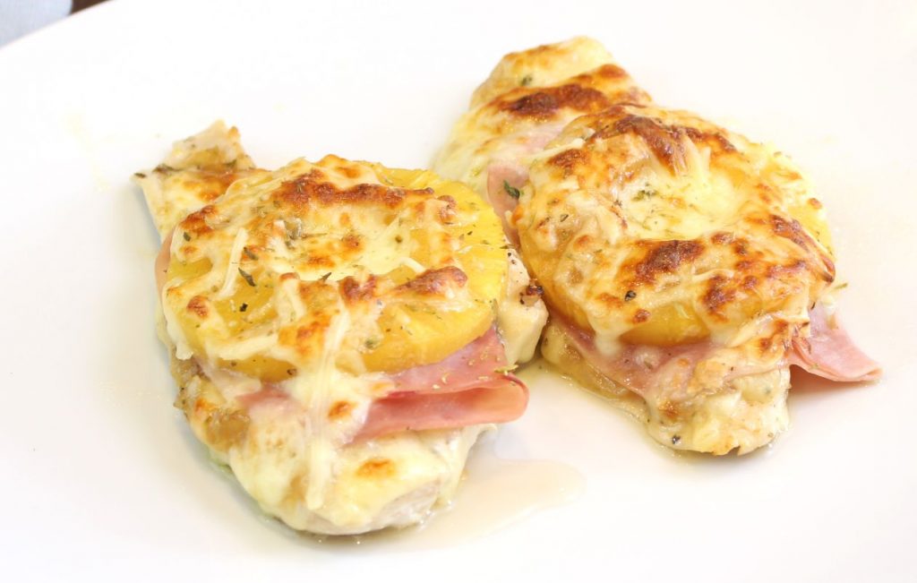 Pechuga de pollo hawaiana - Receta fácil - Saltando la dieta